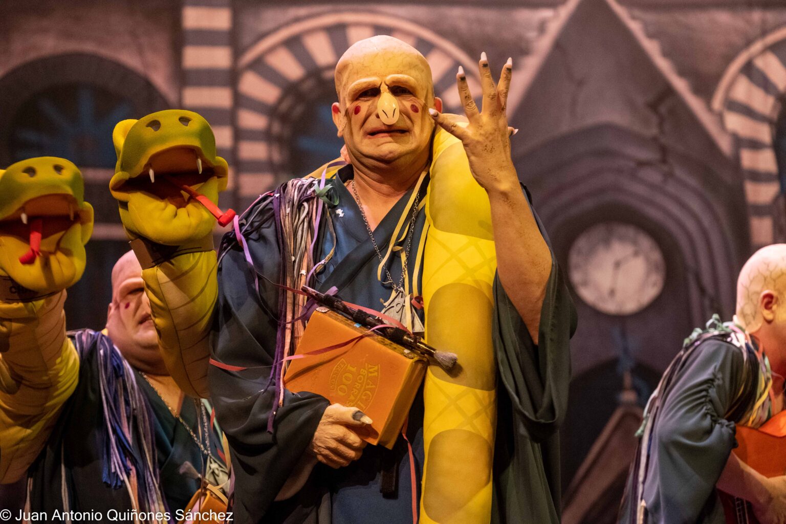 [FOTOGALERÍA] Las imágenes de la chirigota 'El malo más malote de las ...