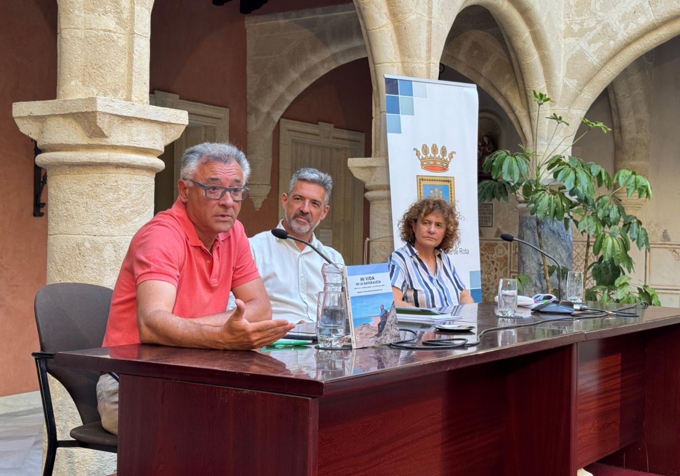 Federico Fernández presenta en Rota “Mi vida en la naturaleza”, un ...